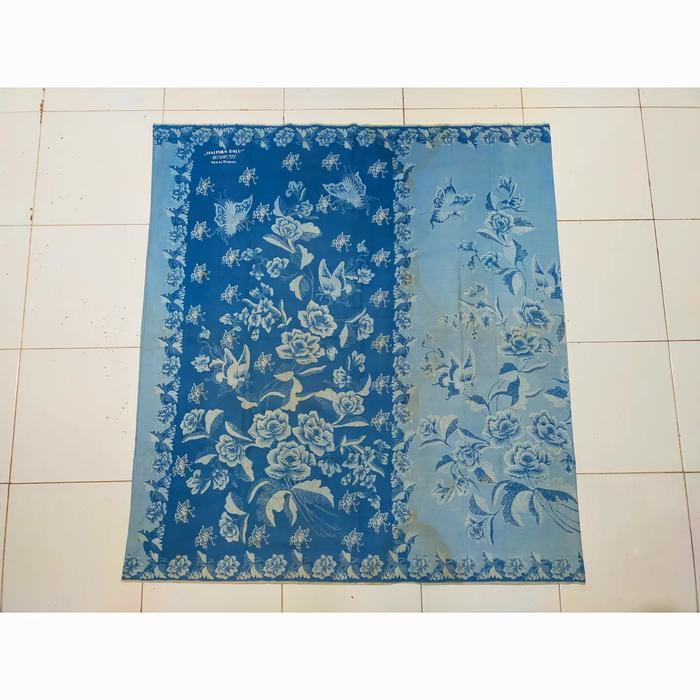 Jual sarung batik biru putih encim antik oey giok tay pekalongan - Kota ...