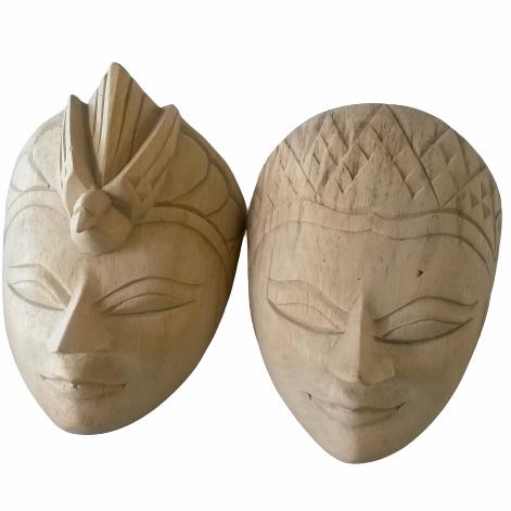 Jual Sepasang Topeng Kayu model Merak Panji bakalan - Kab. Gunungkidul ...