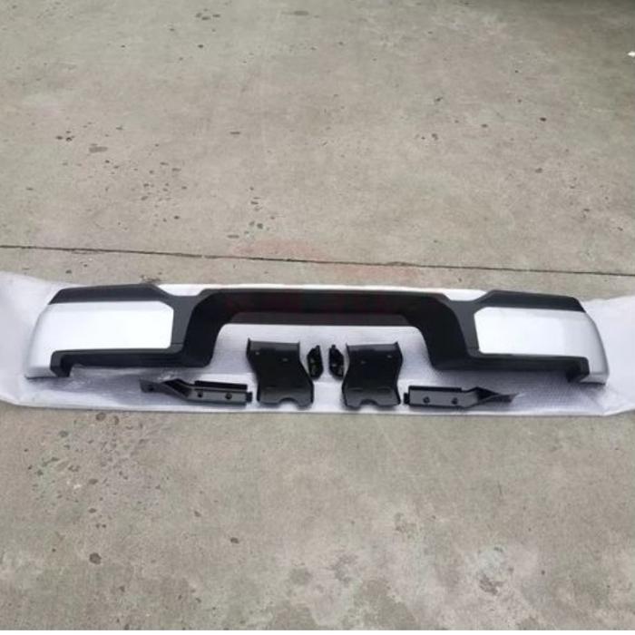 Jual BEMPER BUMPER BELAKANG L200 TRITON 2019 2020 2021 + BRACKET ...