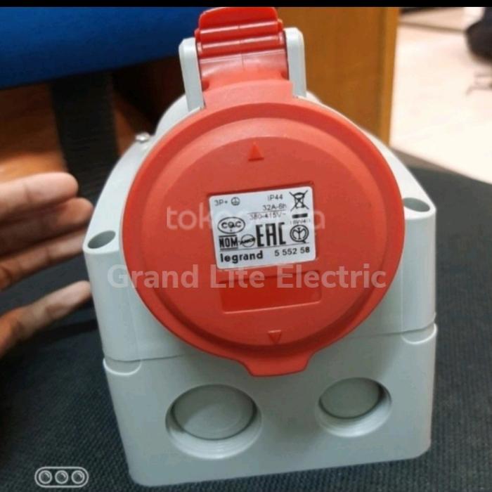 Jual SOKET LEGRAND MOUNTING 555258 IP64 3P 4pin 3phase - Jakarta Pusat ...