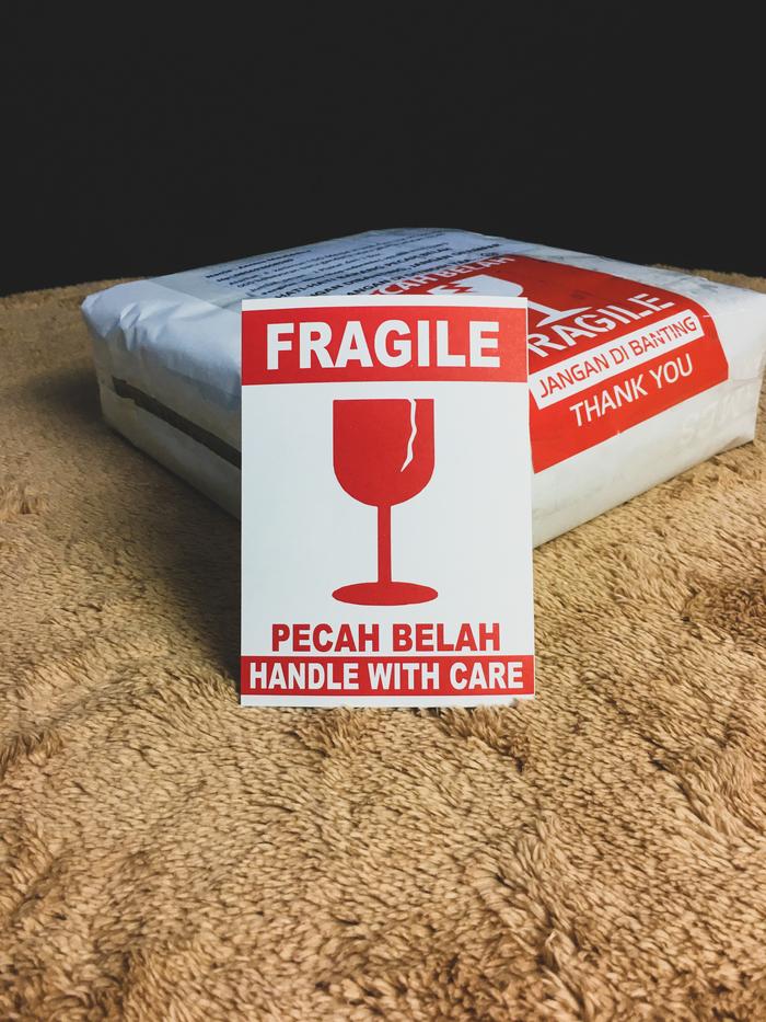 Jual Sticker Fragile Handle With Care Stiker Hati-Hati Awas Pecah - 02 ...
