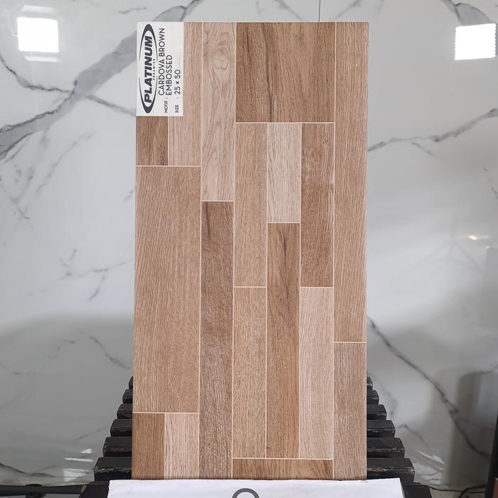 Jual Keramik Dinding Motif Kayu Platinum CARDOVA Series 25x50 cm Kw1 - BROWN EMBOSSED - Jakarta ...