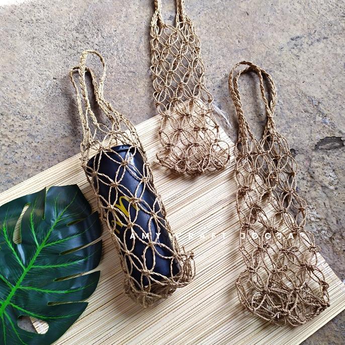Jual NEW STOK Tas anyaman tali agel tempat botol mini/ tas anyaman ...