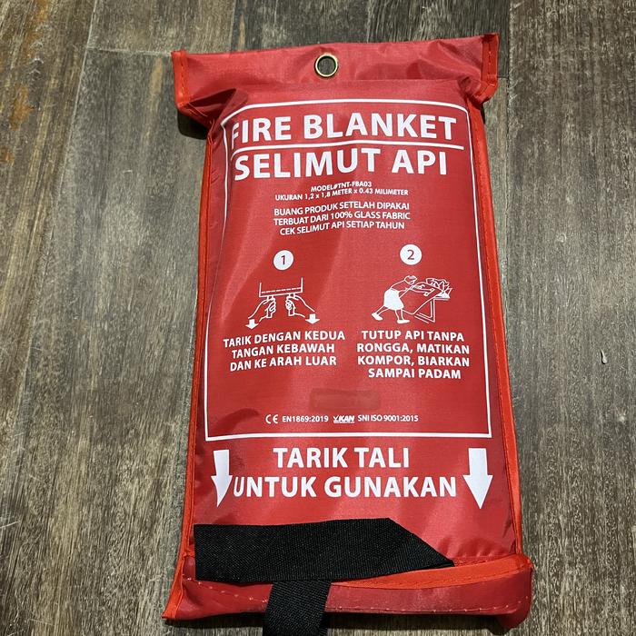 Jual Fire Blanket 1.2 x 1.8M Selimut Anti Tahan Api 1,2M x 1,8 ...
