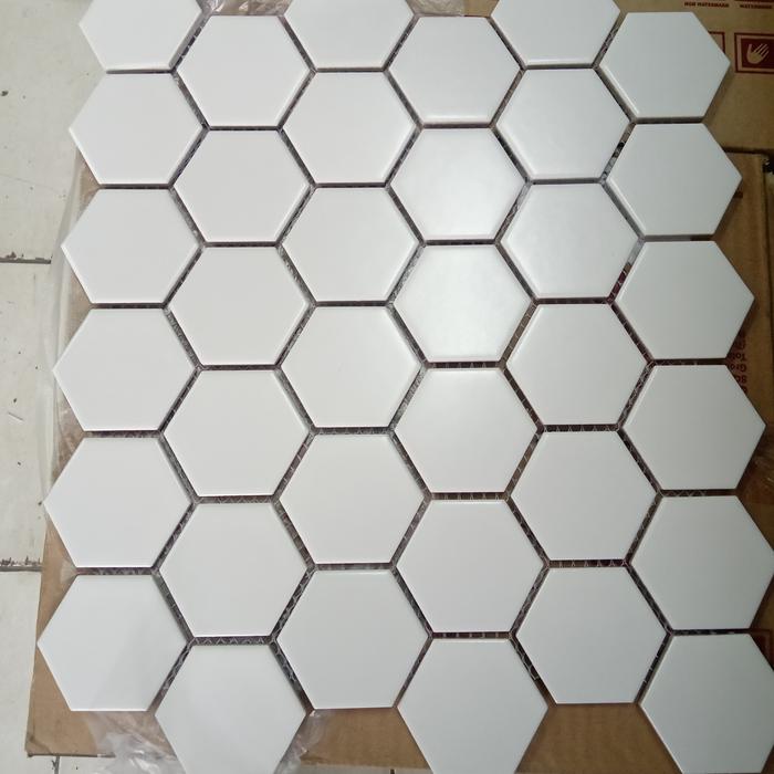Jual keramik mosaic hexagonal putih matt doff 5 cm - Kab. Tangerang ...
