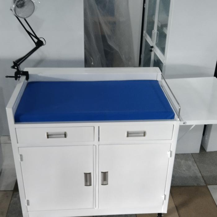 Jual meja resusitasi bayi pc+lampu - Kab. Bogor - sarana karya industri ...