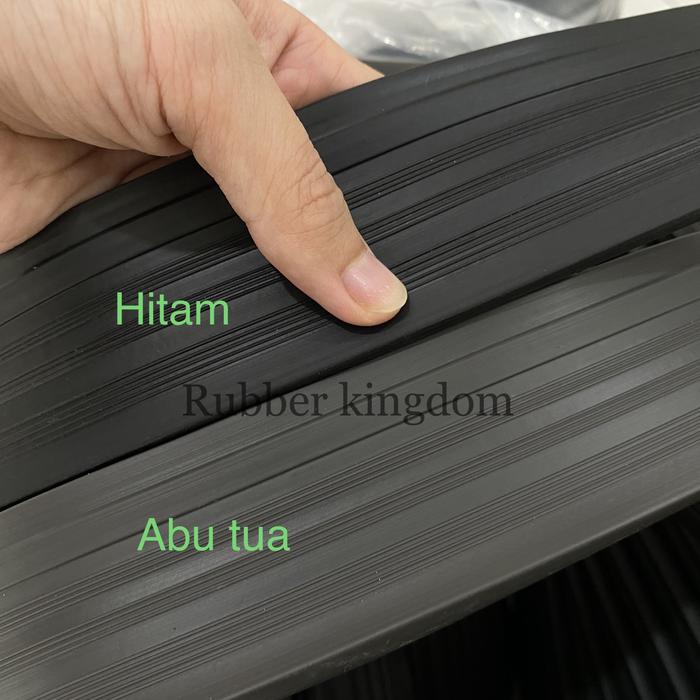 Jual STEP NOSING KARET LIS TANGGA ANTI SLIP HITAM ABU TUA LIST TIPE 1 ...