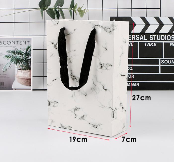 Jual PAPER BAG KADO KANTONG SOUVENIR PAPER BAG BAJU KANTONG HADIAH ...