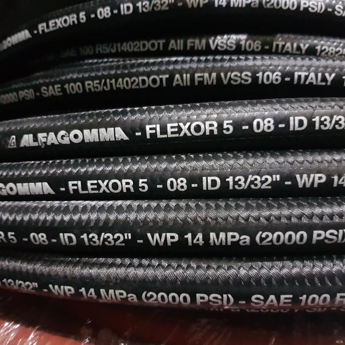 Jual Hydraulic Fuel Oil Hose 3/8 R5 Selang Oli Bensin Solar Hidrolik ...