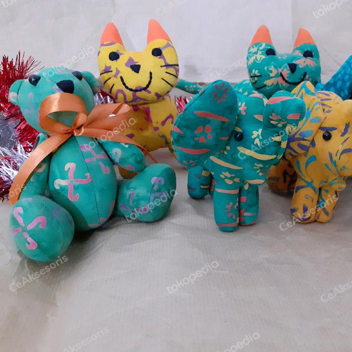 Jual Boneka Binatang Dari Kain Batik. Handmade Toys. Bahan Sepon. Craft ...