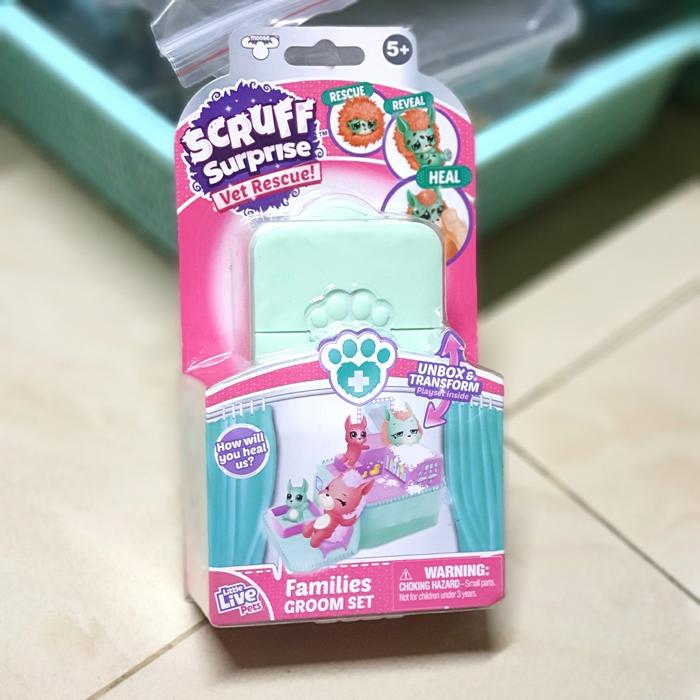 Jual Little Live Pets Scruff Surprise Vet Rescue Groom Set with Dog ...