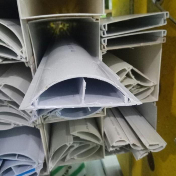 Jual Kabel Duct/Duct Protector/Floor Duct Lantai 90x20 mm Panjang 2 ...