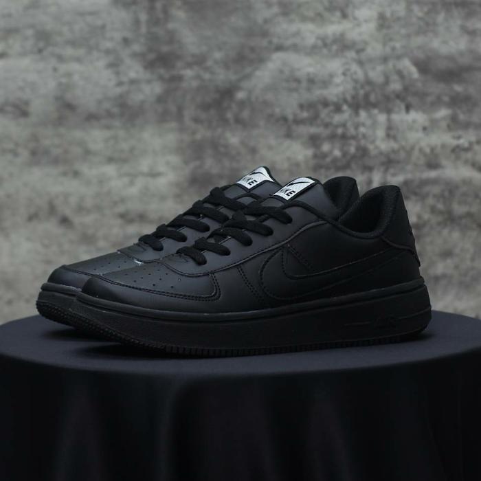 Jual Sepatu Sneaker Casual Hitam Putih Polos Pria Force AF1 Black White ...