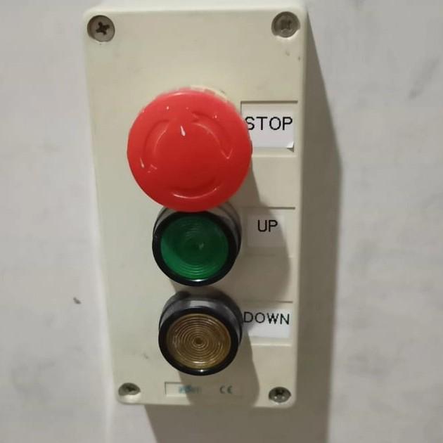 Jual Pendant/Tombol Lift 2 tombol Arah Naik Turun dan 1 Tombol ...