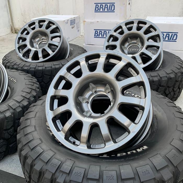 Jual Velg Braid Full race T dakar Anthracite gray Pcd 6x139 R17 - Kab ...