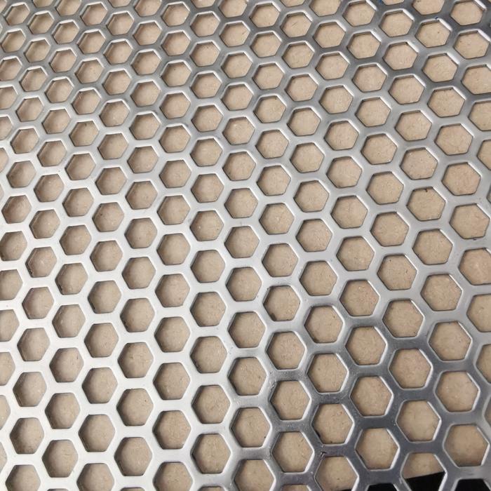 Jual Plat Lubang Segi Enam Hexagonal Heksagonal 6mm ukuran 1x2m tebal 0 ...