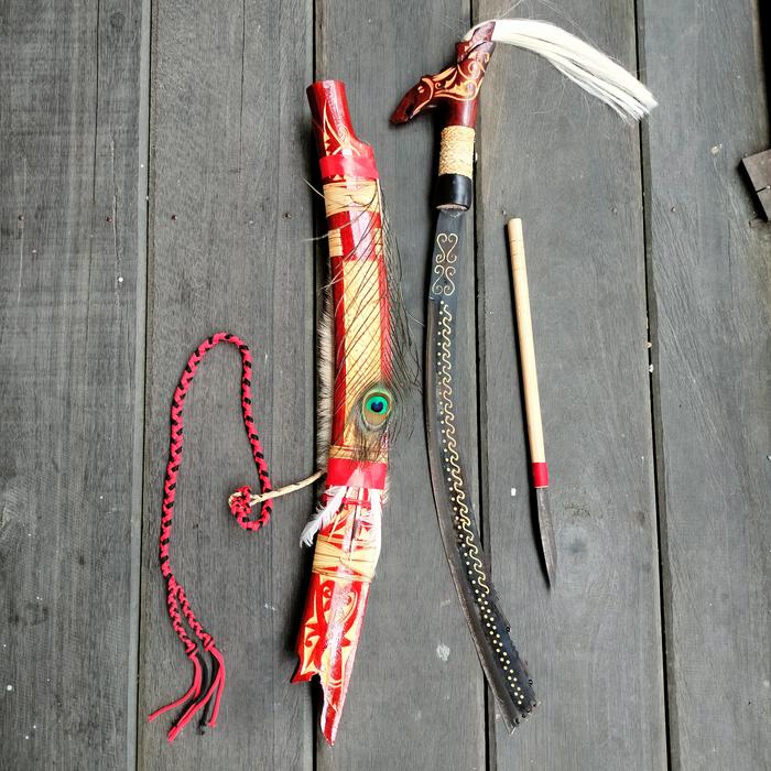 Jual mandau jimpul dayak mandau laes dayak. mandau senjata suku dayak ...
