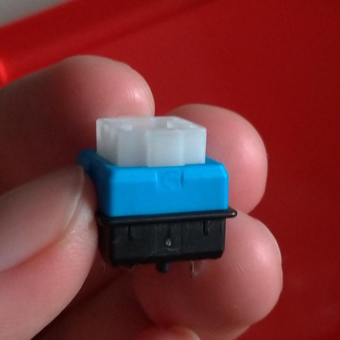 Jual Logitech Romer G switch original bekas Keyboard G810 Spectrum RGB ...