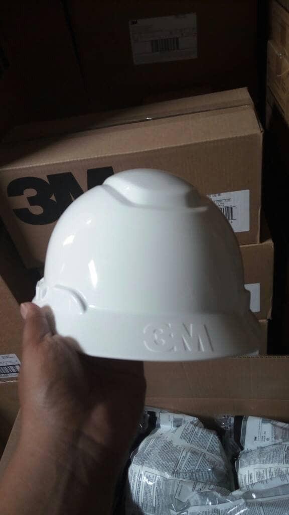 Jual HELM SAFETY 3M Type H-700 READY SEMUA WARNA SABLON PLN PLUS TALI ...