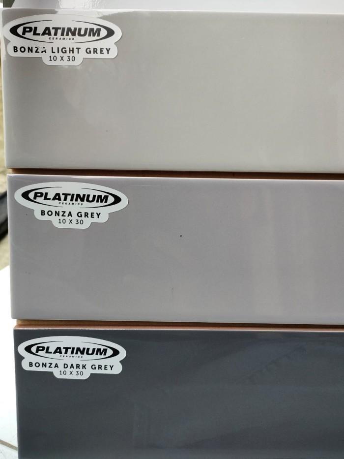 Jual Keramik Subway Uk.10x30cm Warna Bonza Dark Grey Merk Platinum ...
