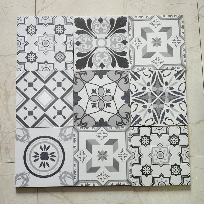 Jual KERAMIK MOTIF BATIK UKURAN 20 x 20 CM - Kota Tangerang - Berjaya ...