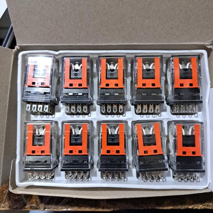 Jual relay MY4-GS 220V omron + socket - Kota Bandung - sumber elektrik ...