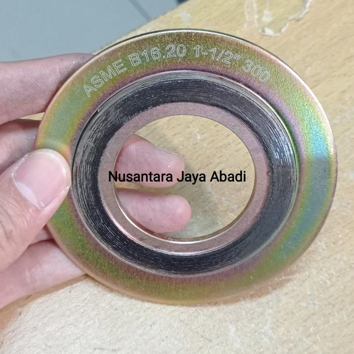 Jual Spiral Wound Gasket SWG Ansi 300 Carbon Steel CS Besi 1 1/2 ...