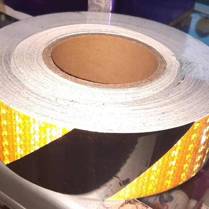 Jual Scotlite Reflektor Police line/Sticker Marker Safety kuning hitam ...