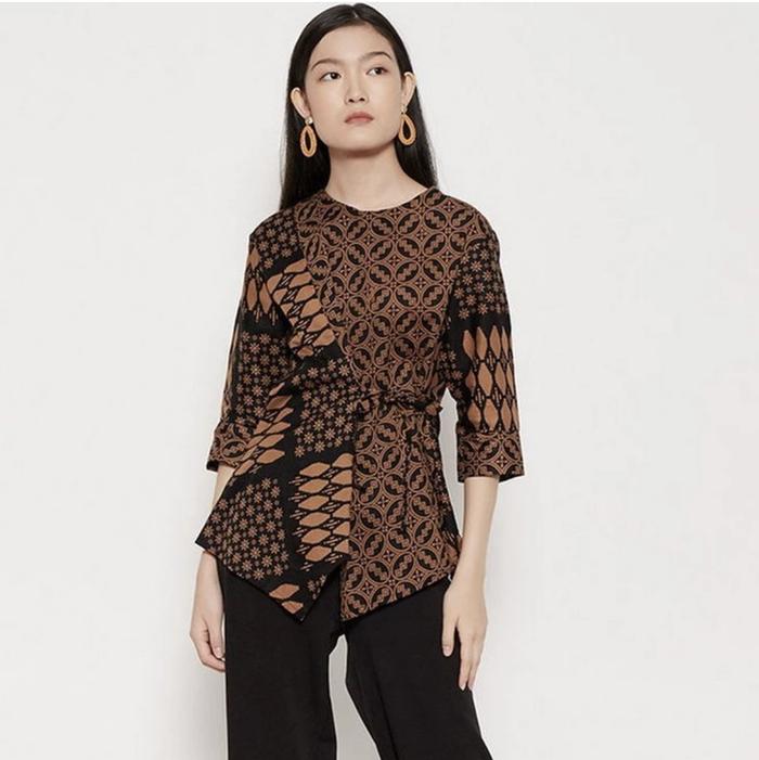 Jual baju batik wanita kantor blouse batik coklat batik wanita terbaru ...