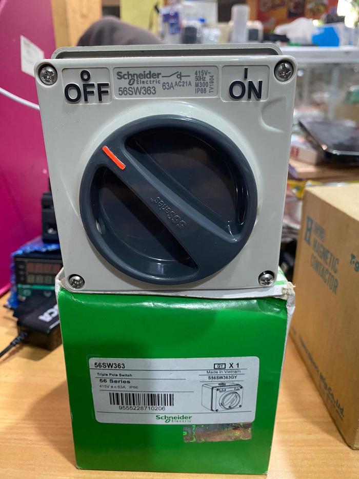 Jual SWITCH SOCKET INDUSTRIAL CLIPSAL SCHNEIDER 56SW363 63A - Kota ...