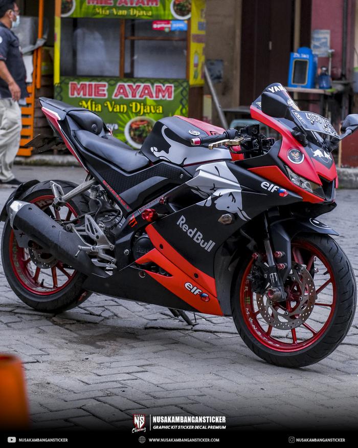 Jual Cutting Stiker R15 V3 Banteng Hitam Merah Modifikasi Sticker Full ...