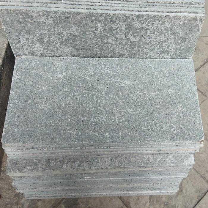 Jual batu alam andesit bakar 30x60 - Jakarta Timur - Green Bustan ...