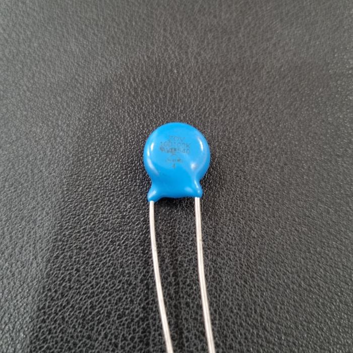 Jual Varistor 10D Diameter 10mm Zinc Metal Oxide (Varian Ada di ...