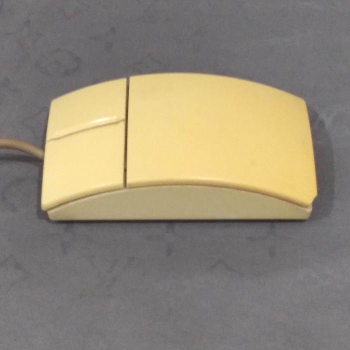 Jual Mouse jadul port serial 1993 merk Logitech - Jakarta Selatan ...