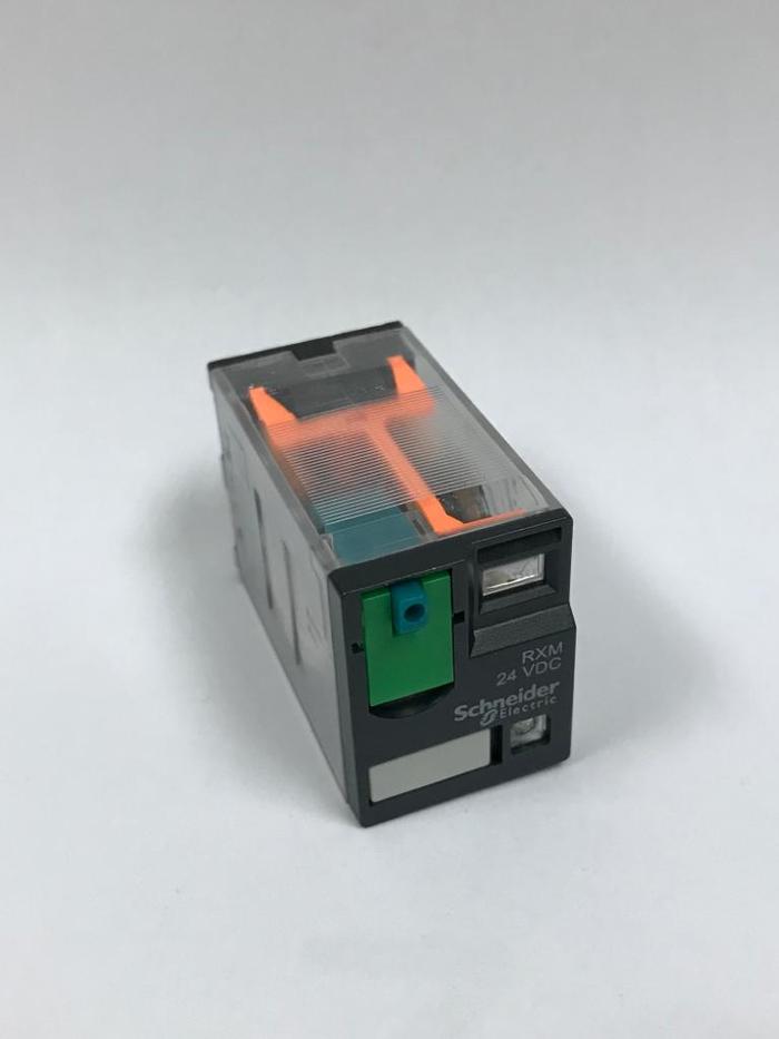 Jual Relay Schneider RXM4AB2BD - coil 24VDC 4CO 14Pin 6A dengan LED - Kota Batam - Elektrik ...