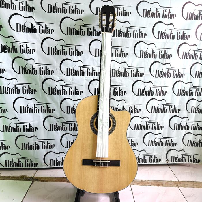 Jual Gitar Klasik Nilon COWBOY CGC-100 NA - Kab. Bogor - Demto gitar ...