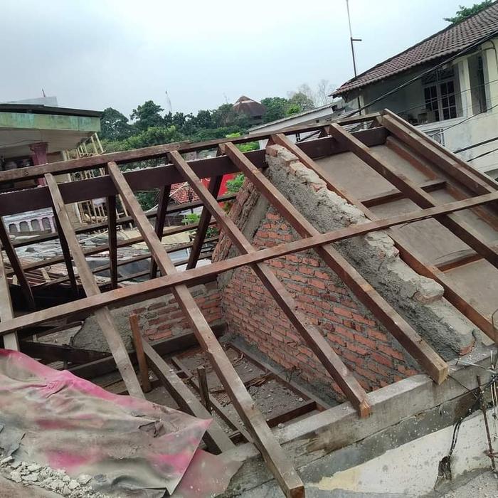 Jual bongkar atap lama pasang rangka baja ringan atap genteng metal ...