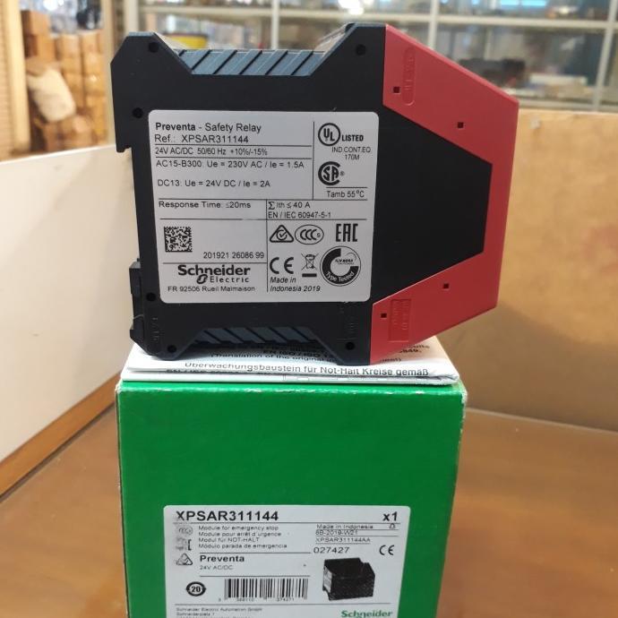 Jual Preventa Safety Relay Xpsar311144 24Ac/Dc 50/60Hz Schneider ...