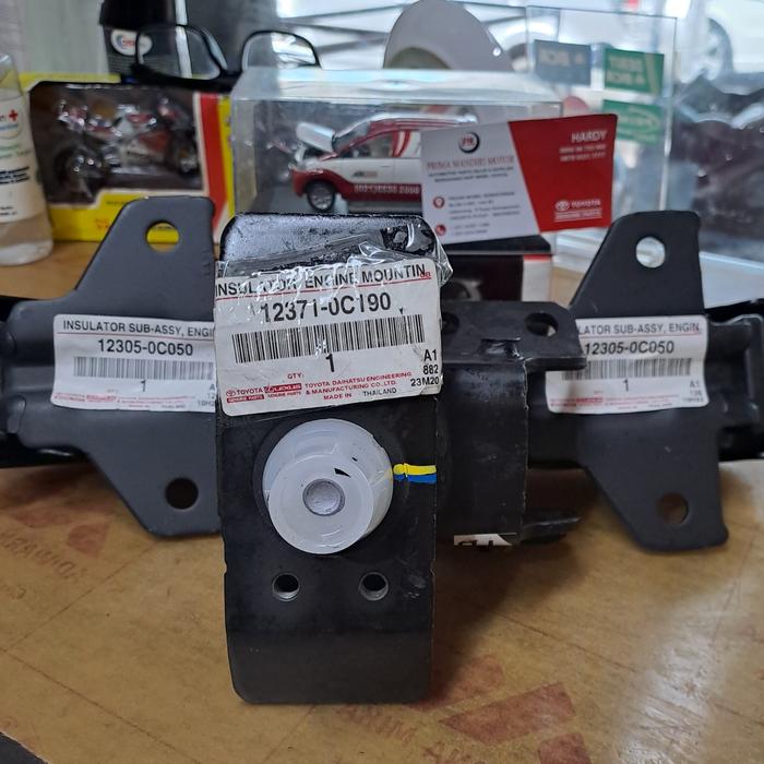 Jual engine mounting innova rebornd bensin matic original TOYOTA ...