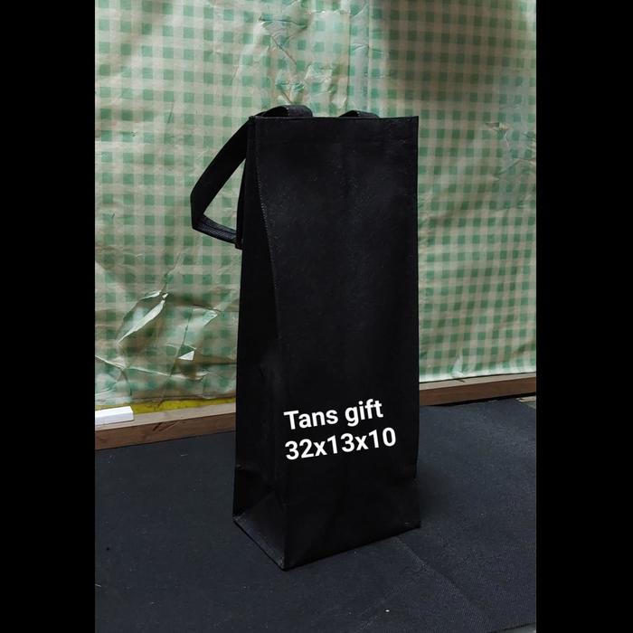 Jual Goody Bag Spunbond ukuran Wine (Botol) Hitam + Custom Logo 2 W / 1 ...