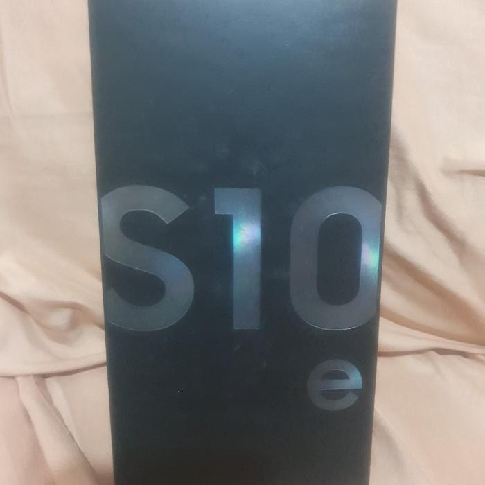 Jual Samsung S10e sein dual sim fullset no hf varian black - Kota ...