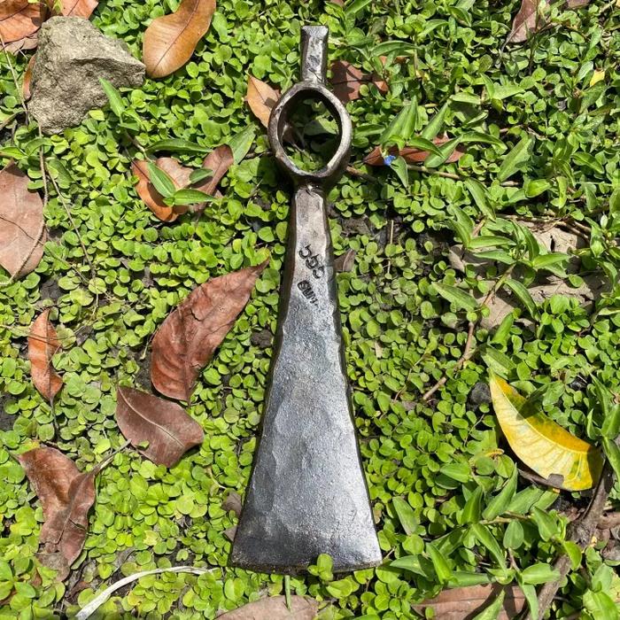 Jual Blencong Tanah Ganco Baja Per Tebal Kuat Tajam Pacul Tanah Kering ...