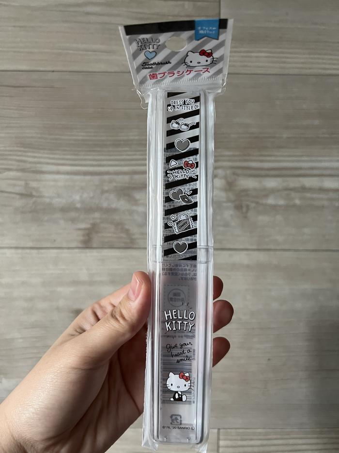 Jual toothbrush case daiso japan (sanrio/hello kitty) - Hitam - Jakarta ...