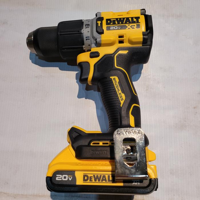 Jual Dewalt DCD805D2T-B1 20V Brushless Impact Hammer Drill/Bor DCD805 ...