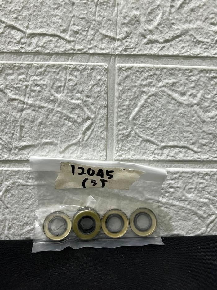 Jual GENUINE 5 SPEED SHIFTER SHAFT SEAL HARLEY OEM 12045 - Kota ...