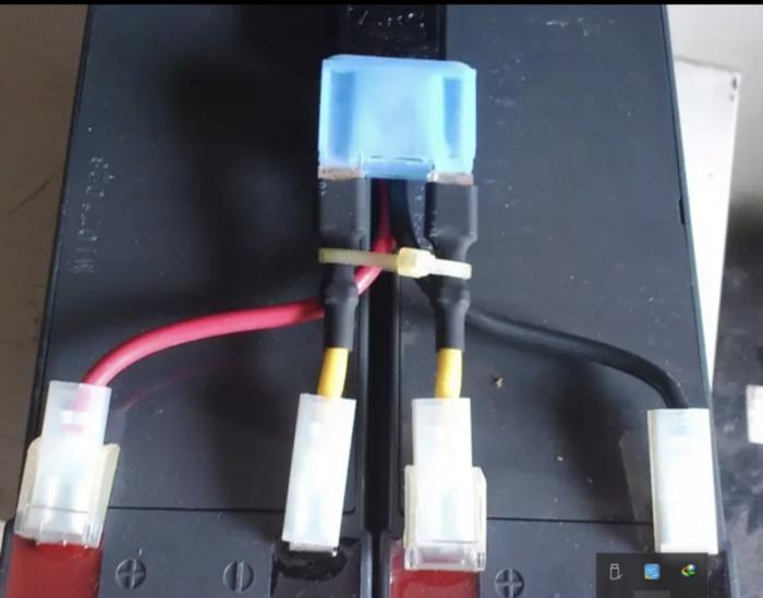 Jual Kabel Conector + Fuse Ups apc SUA750i. Konektor fuse baterai ups ...