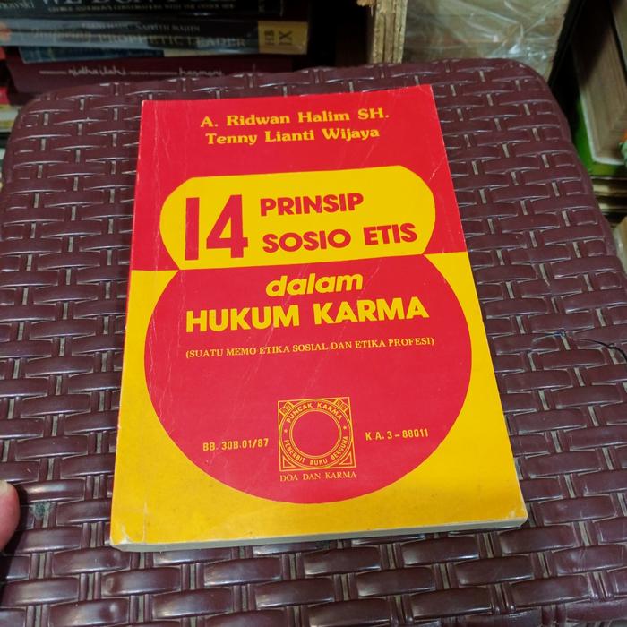 Jual 14 Prinsip Sisio ETIS dalam Hukum Karma -A.Ridwan Halim SH ...