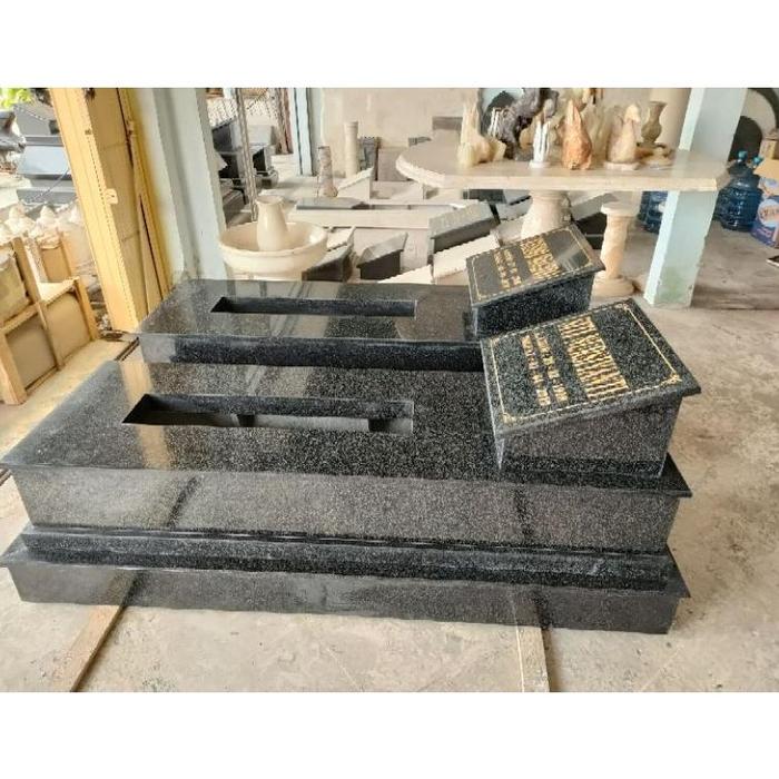 Jual Kijing Makam Granit Maesan Granit Murah Prasasti Batu Nisan Granit ...