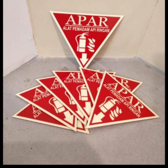 Jual AKRILIK GLOW IN THE DARK SEGITIGA APAR ALAT PEMADAM API 20X20X20CM ...