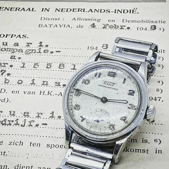 Jual Jam Arloji Militer KNIL Tissot - Jakarta Selatan - JAKARTAPICKERS ...